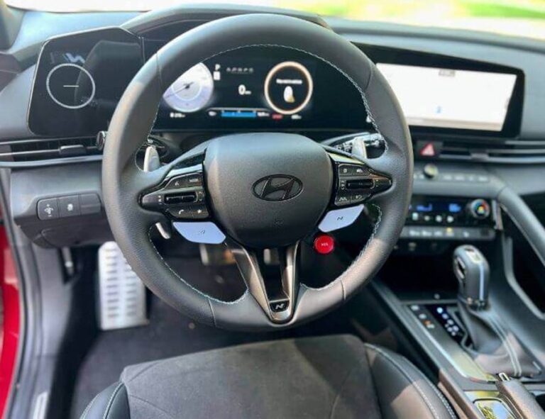 Hyundai Elantra 2025 -sedan deve voltar ao Brasil em sua potente versão ...