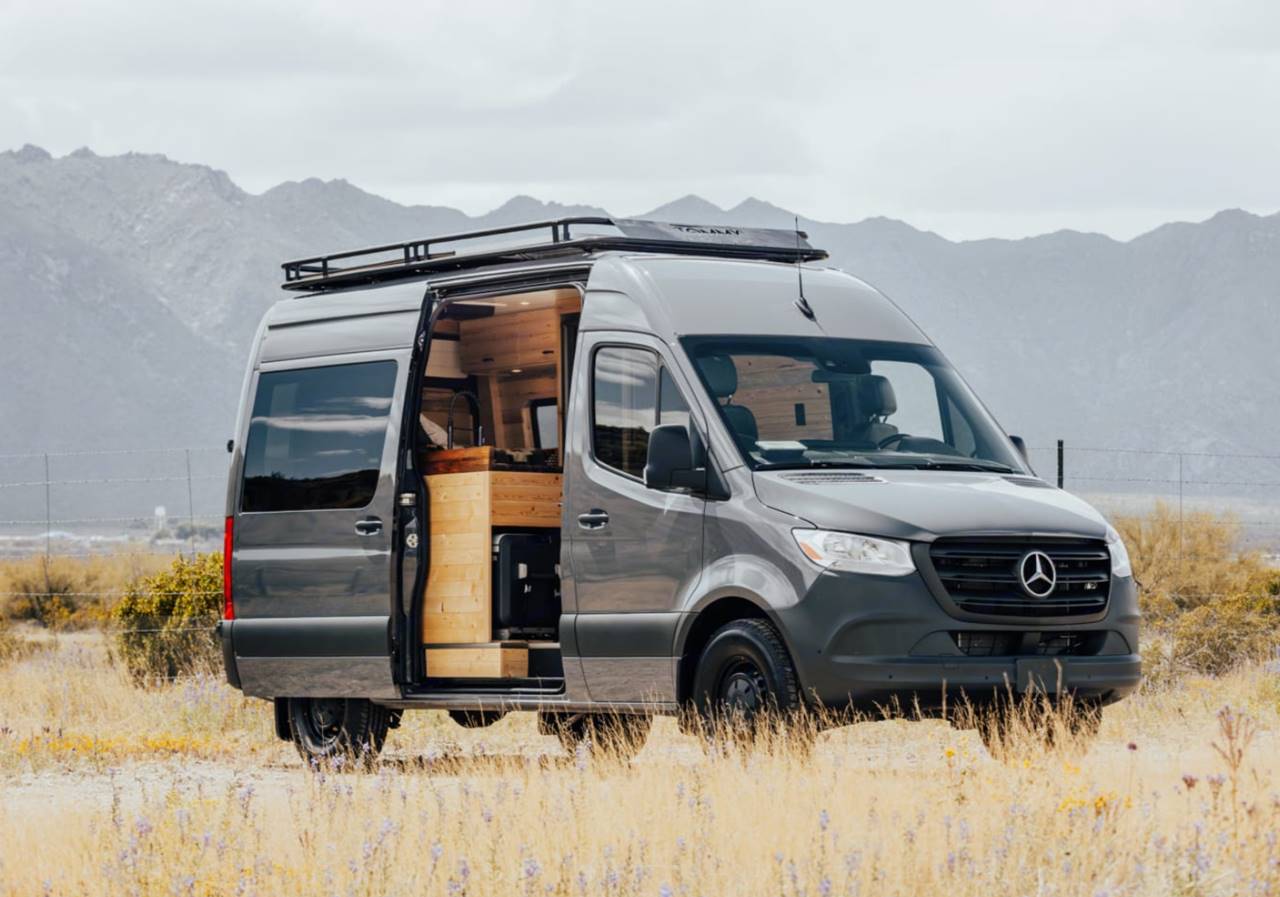 Mercedes Sprinter 2026 - Conheça versões, equipamentos, preços e ...