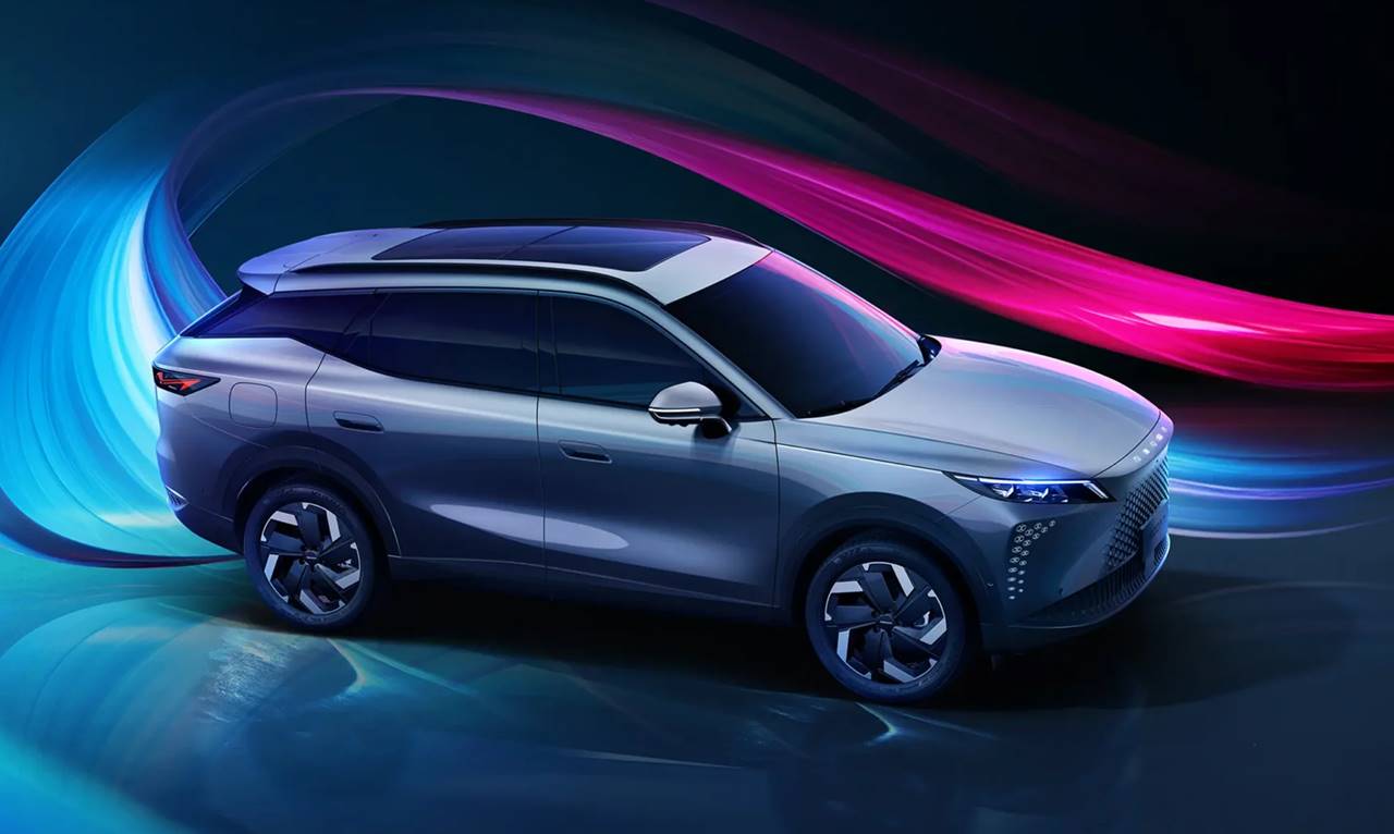 Omoda 7 - Em detalhes o SUV híbrido de 340 cv que chegará ao Brasil em ...